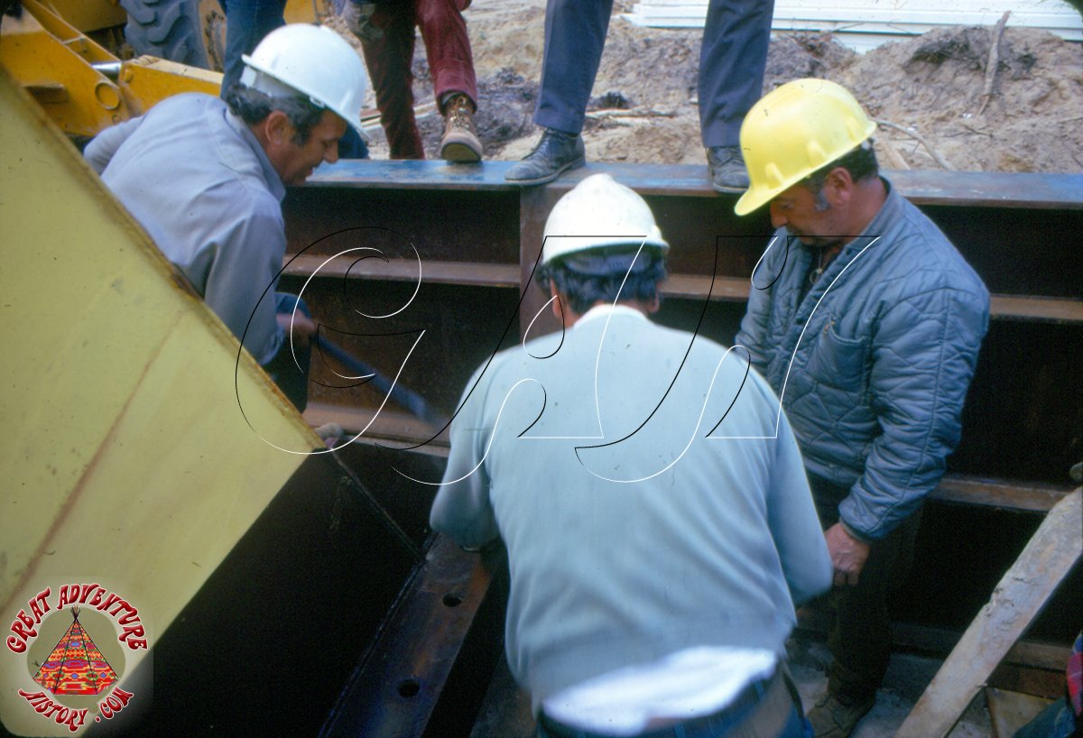 Giant Wheel Construction