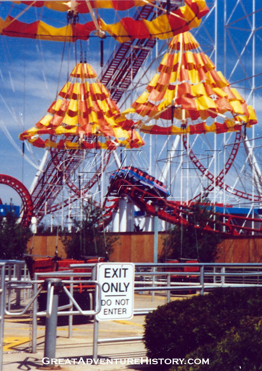 Parachuter's Perch At Six Flags Great Adventure