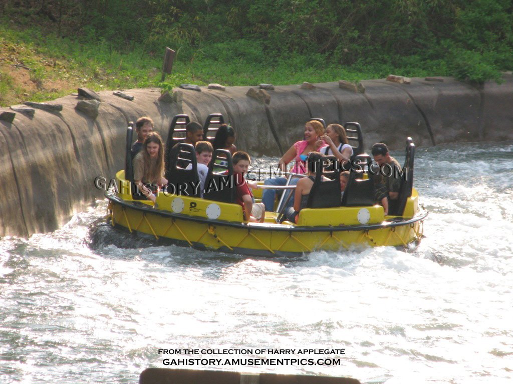 Roaring Rapids at Six Flags Great Adventure